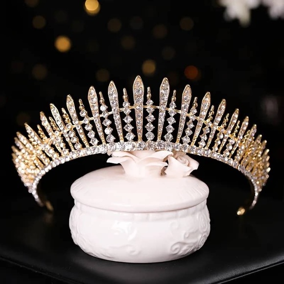 TiaraznCrownz | Accessories | Crystal Towers Bridal Tiara | Poshmark